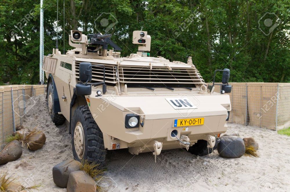 WarWheels.Net - Fennek Recon Vehicle Photos